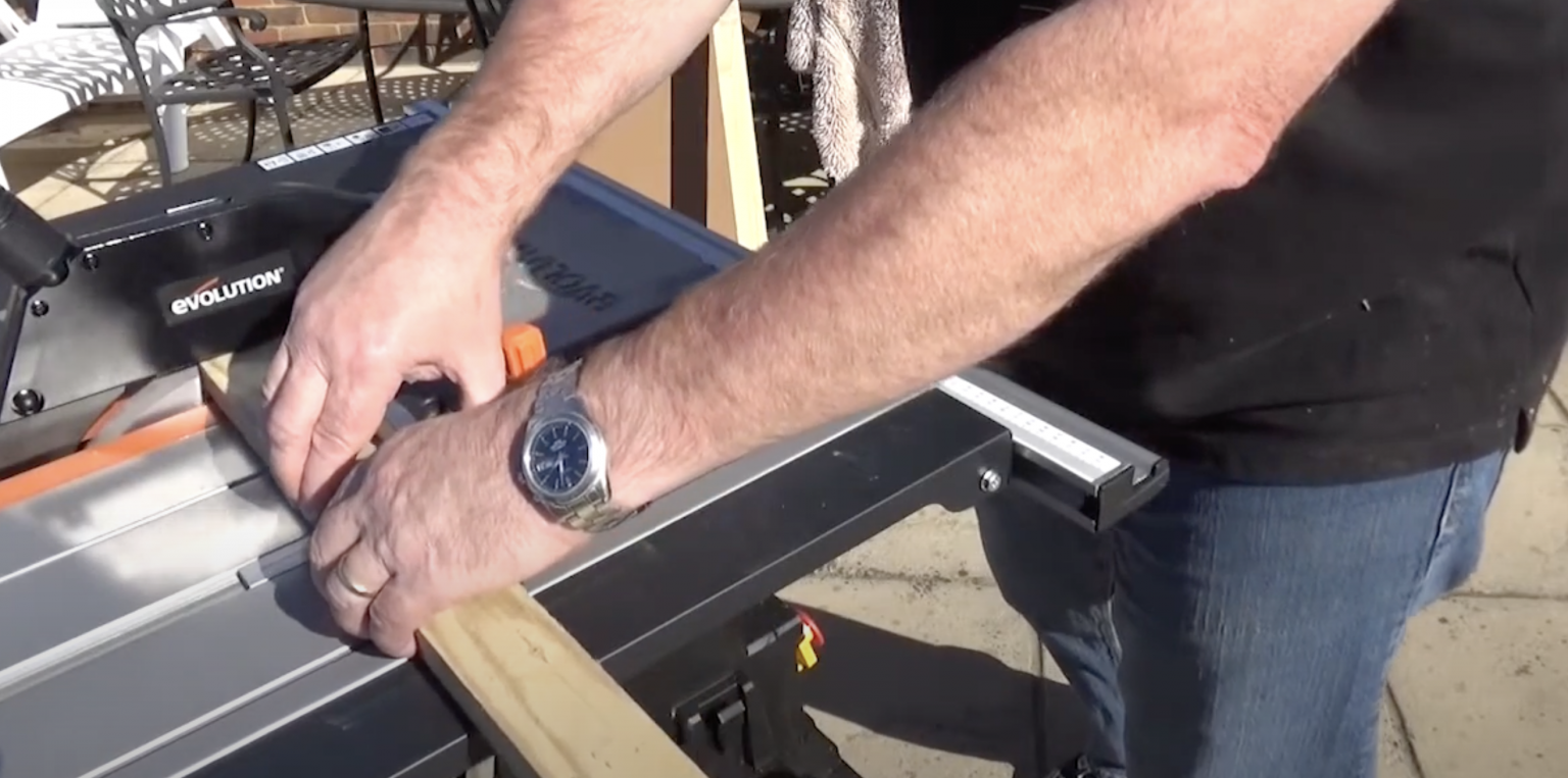 Scie sur table Evolution Rage 5-S : Test complet - Guide outillage